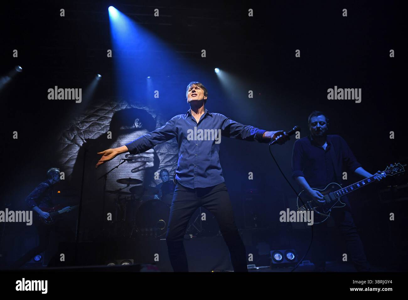 LONDON, ENGLAND - DECEMBER 15: Mat Osman, Brett Anderson and Richard ...