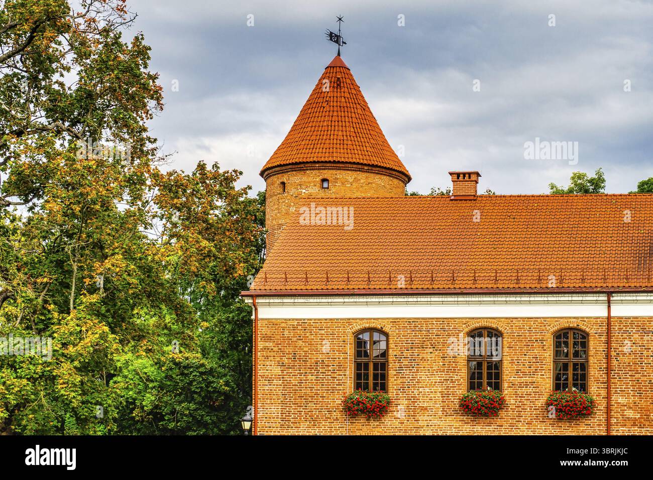 Raudondvaris Manor Castle Facade. Gothic-Renaissance Gentry Residence ...