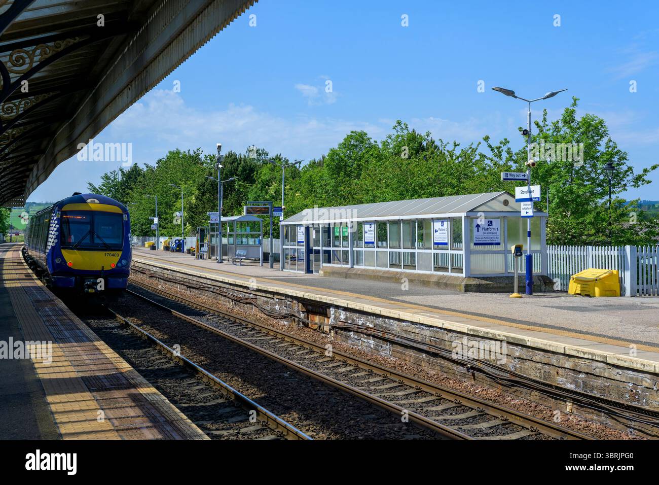 Stonehaven railway station hi-res stock photography and images - Alamy