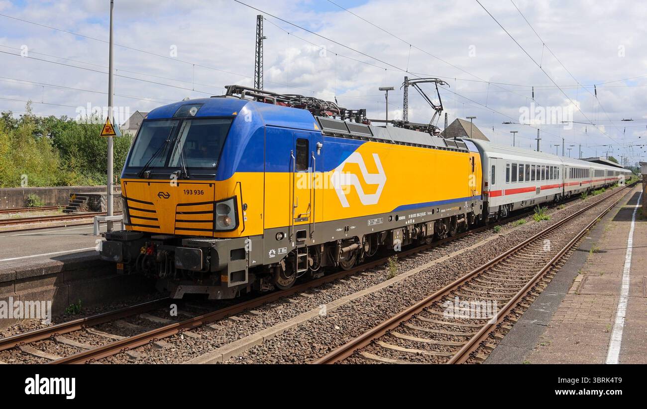 Die Intercity Züge von Berlin nach Amsterdam werden gemeinsam von der Deutschen Bahn und der ...