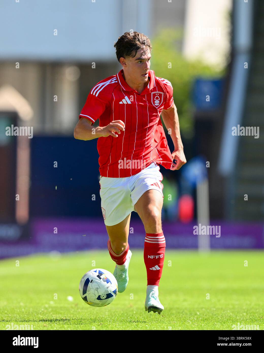 Jimmy Sinclair of Nottingham Forest looking for options during the Pre ...