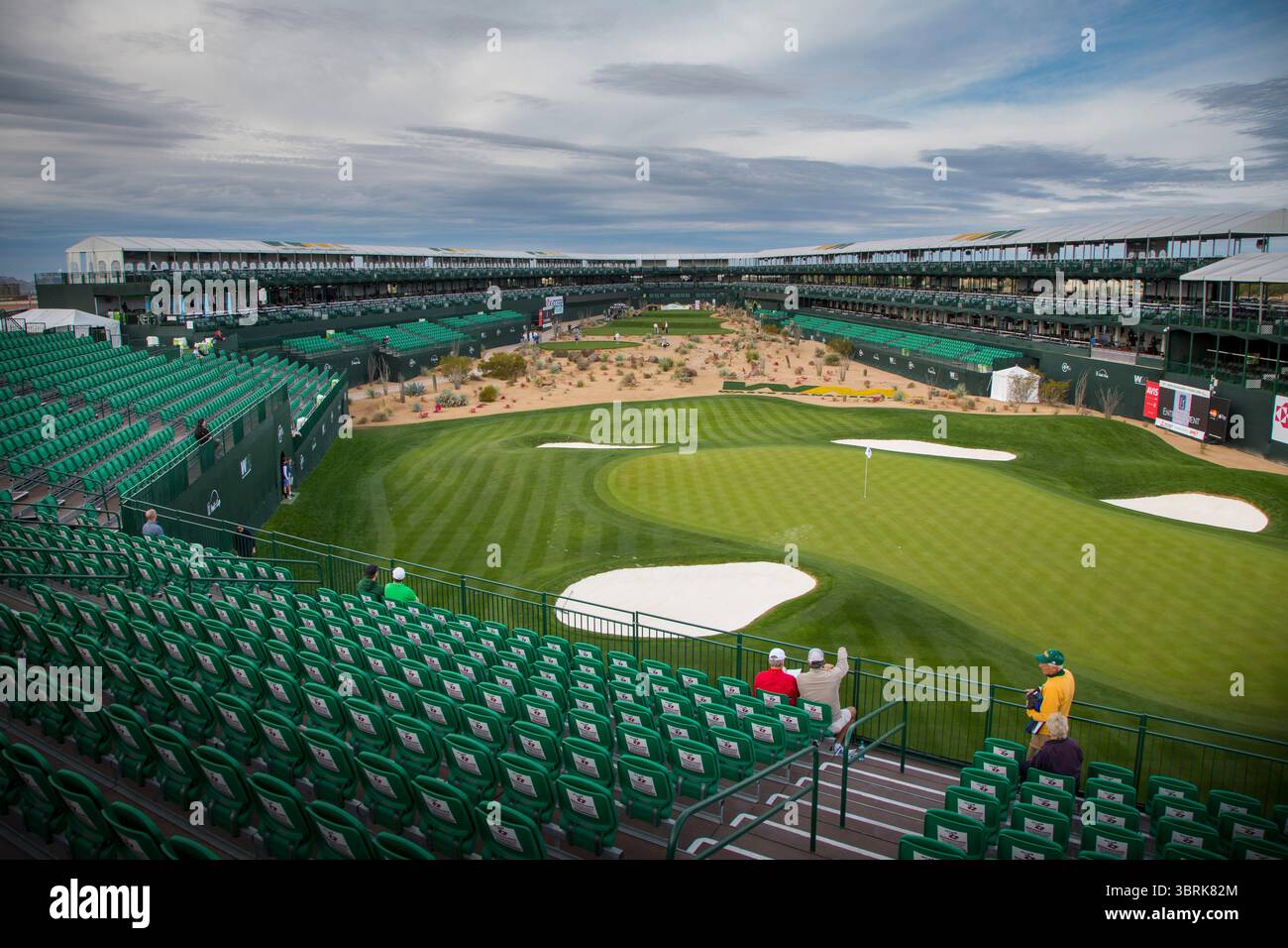 16th hole waste management hi-res stock photography and images - Alamy