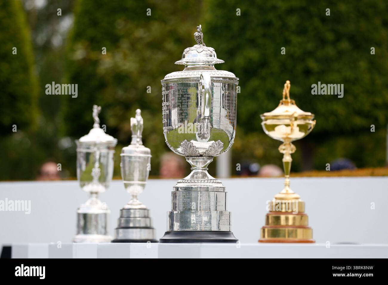 Ryder cup 2025 trophy hi-res stock photography and images - Alamy