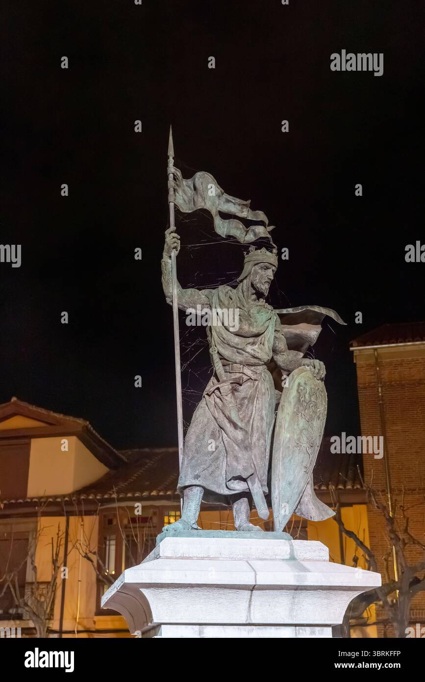 sculpture of medieval king alfonso IX in a plaza in Leon, Spain Stock ...