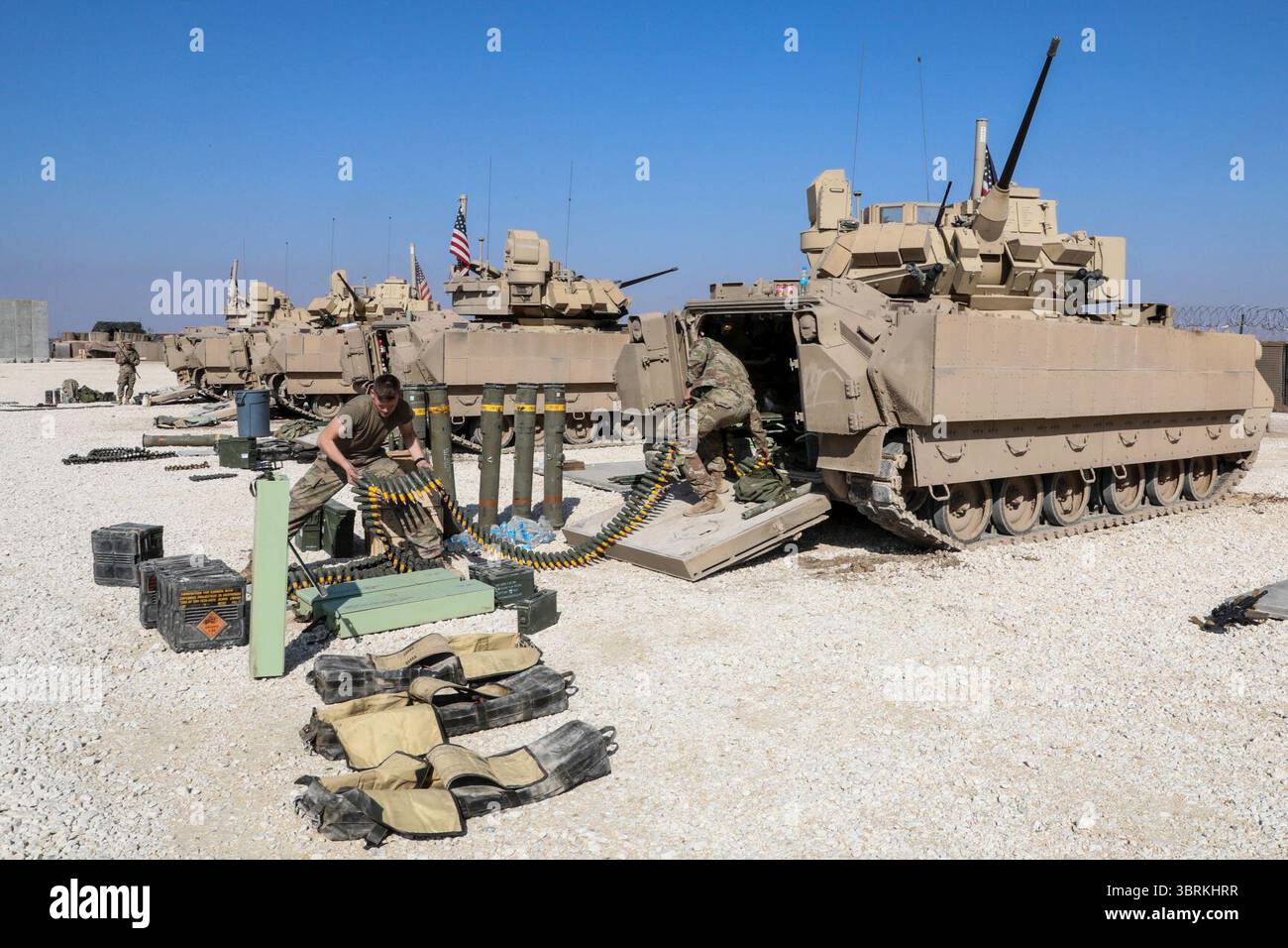 M2a3 bradley fighting vehicles hi-res stock photography and images - Alamy