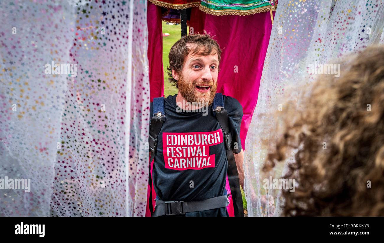 EDINBURGH FESTIVAL CARNIVAL 2025 Sunday 13th July 2025: Over 700 ...