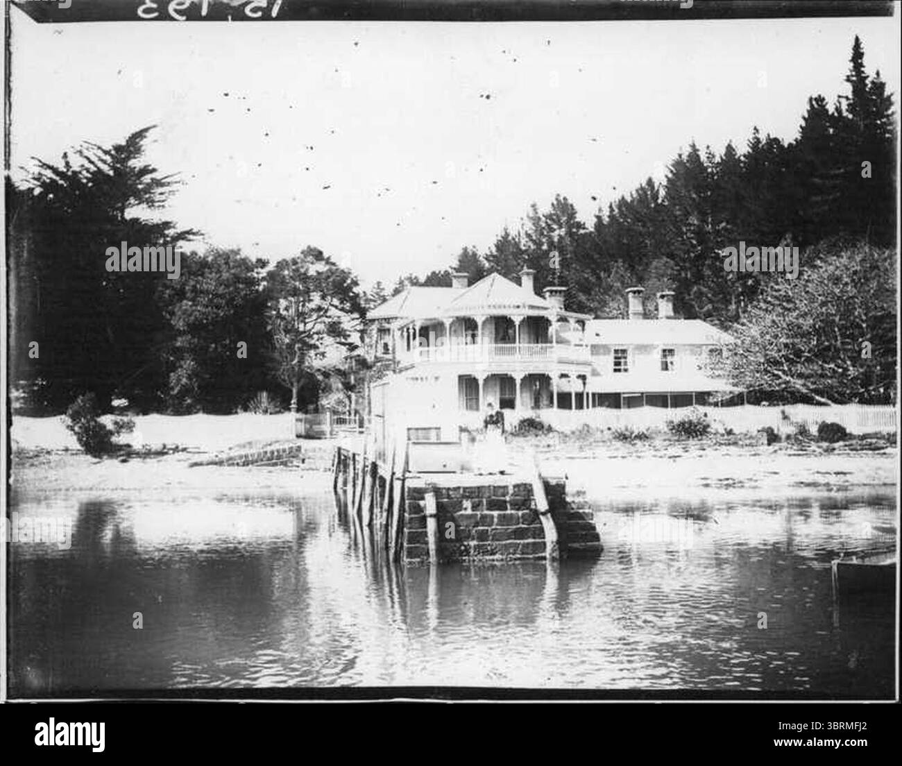 Mansion House and wharf with Mrs Hicks-Rose and Beatrice Stock Photo ...