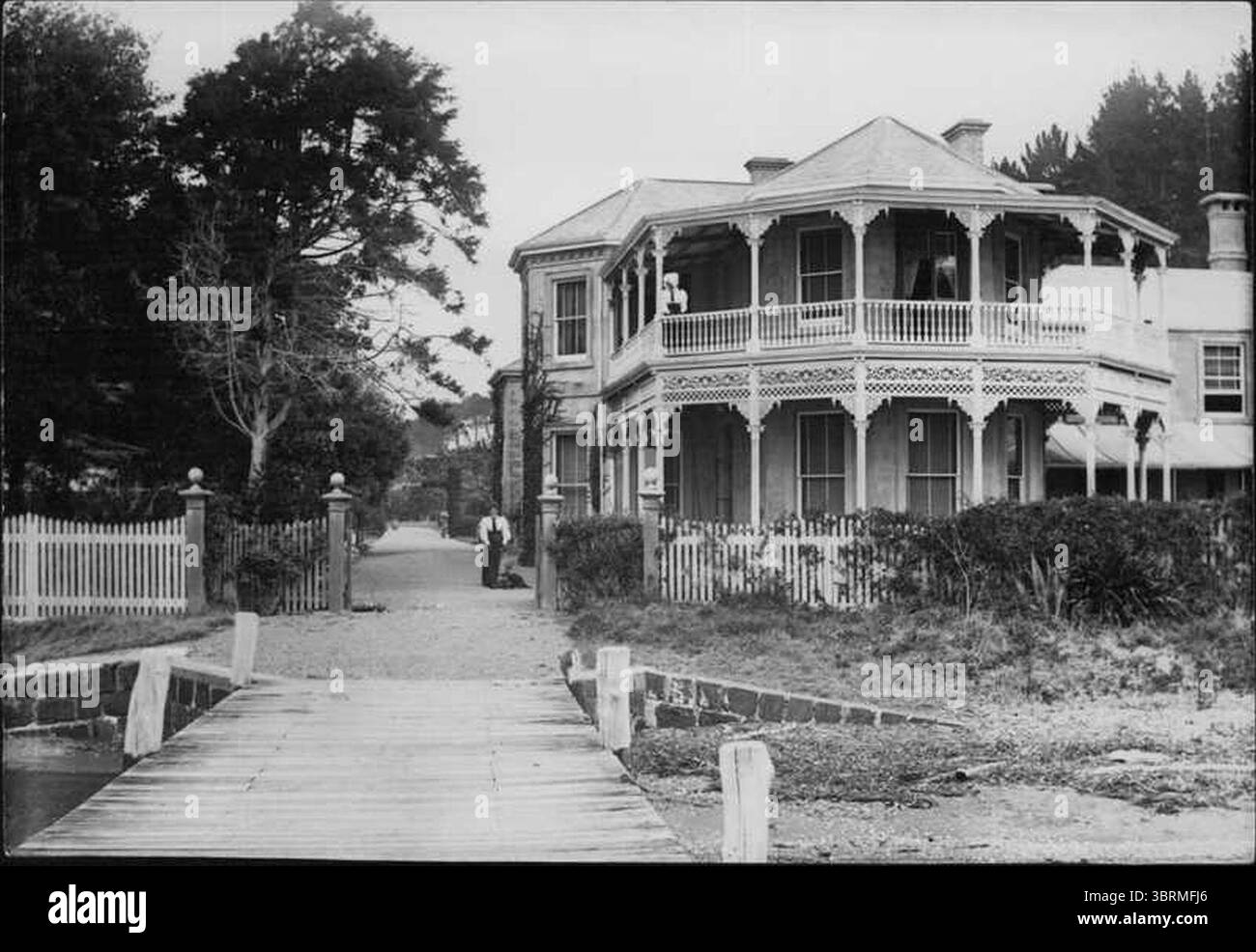 Wharf house Black and White Stock Photos & Images - Alamy