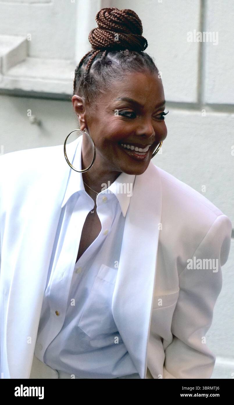 Janet Jackson at Cabaret gala performance, Kit Kat Club at the ...