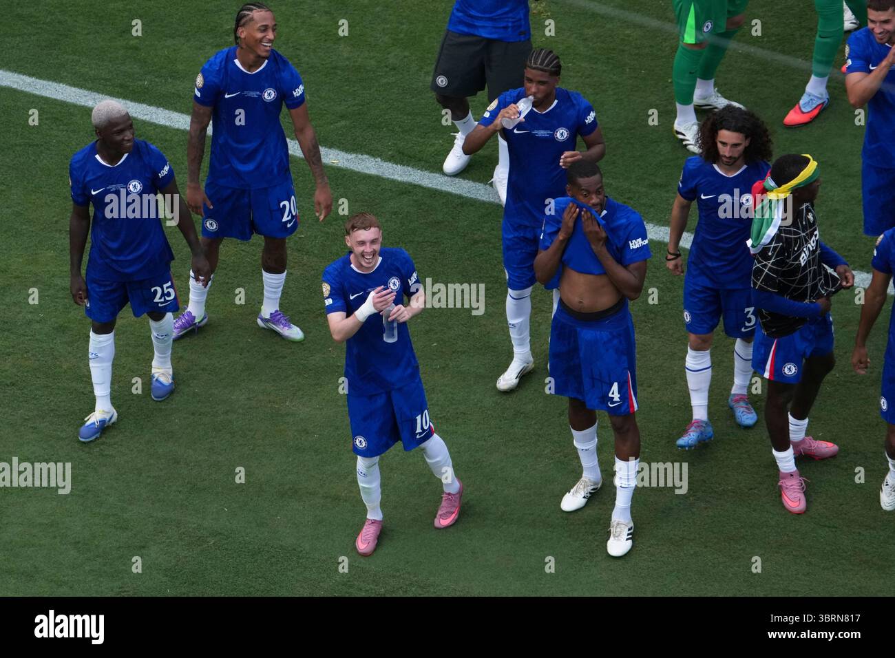 Chelsea's Cole Palmer (10) celebrates with teammates after the Club ...