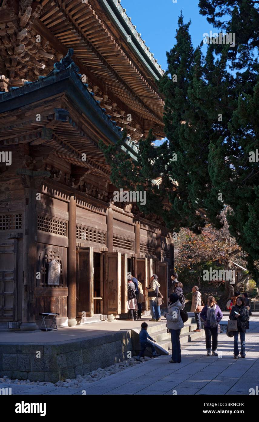 The Hatto (Dharma Hall), the largest Buddhist wooden structure in ...