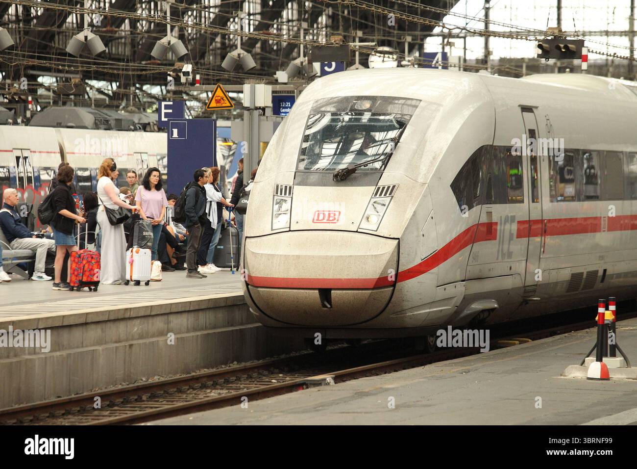 RECORD DATE NOT STATED Ein Intercity-Express ICE der Deutschen Bahn ...