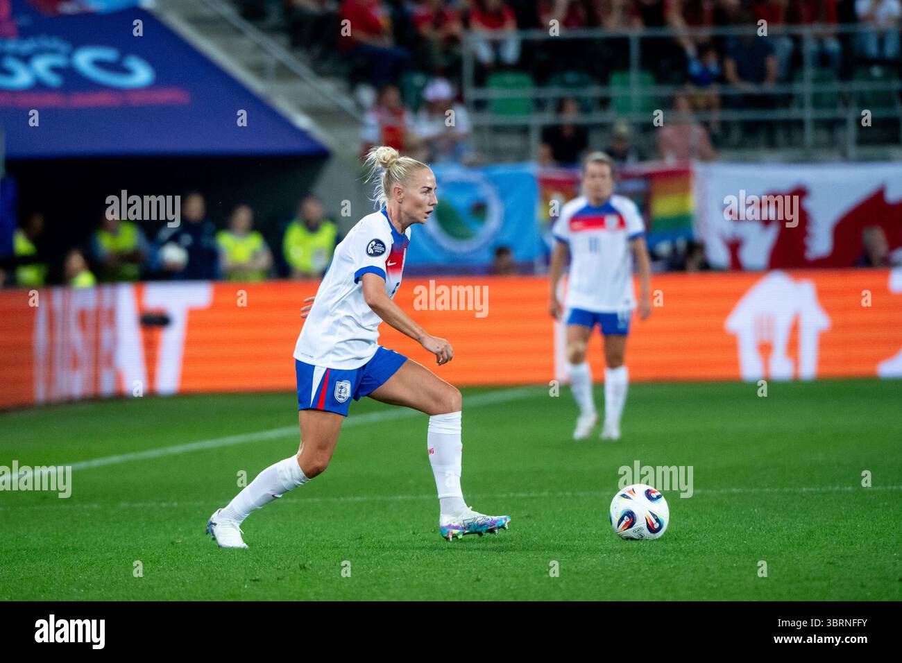 Alex Greenwood (England, #05) am Ball, SUI, England vs Wales, Fussball ...