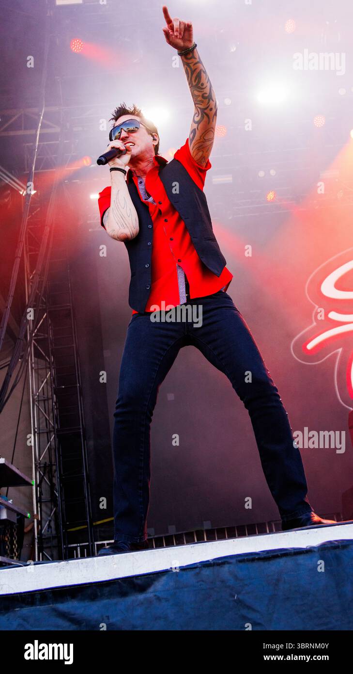Edmonton, Canada. 12th July, 2025. Jeff Gutt, lead singer of the Stone ...