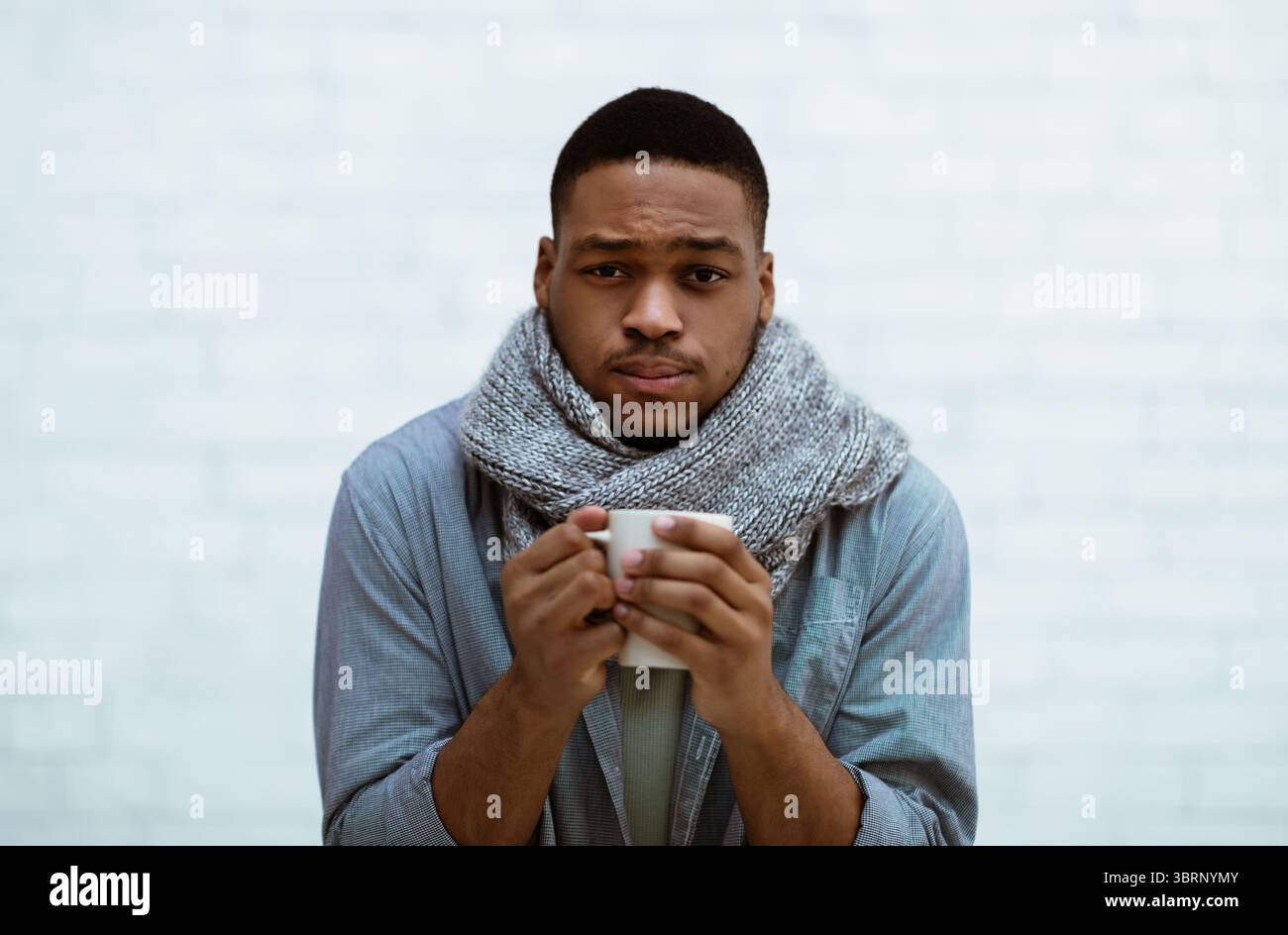 Male standing shaking head over hi-res stock photography and images - Alamy
