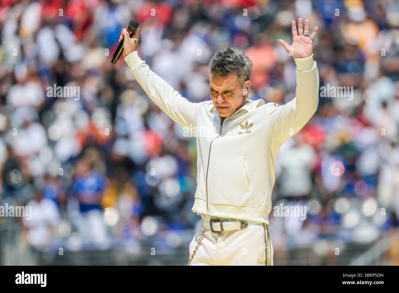 Robbie Williams perform before the FIFA Club World Cup 2025 final match ...