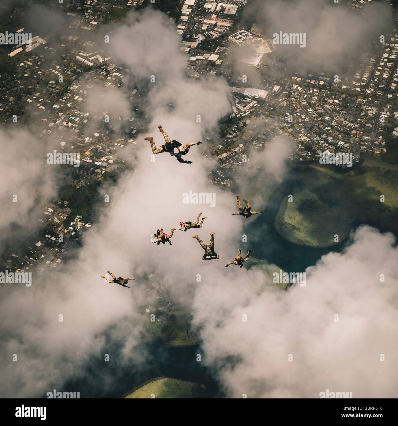 U.S. Army cadre Soldiers with Bravo Company, 2nd Battalion, 2nd Special ...