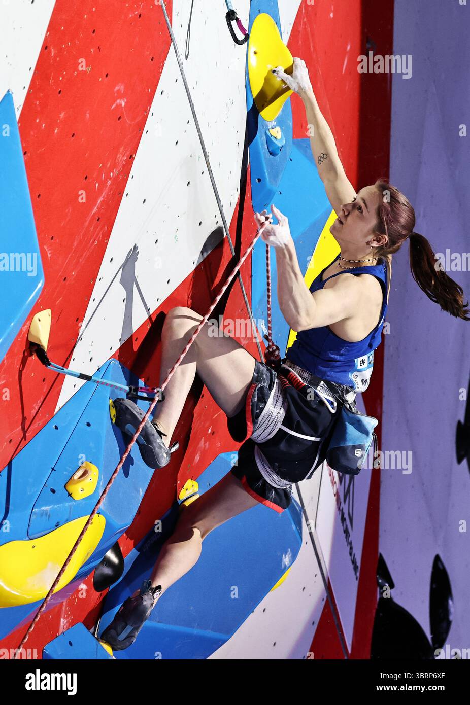 (250714) -- CHAMONIX, July 14, 2025 (Xinhua) -- Erin McNeice of Great ...
