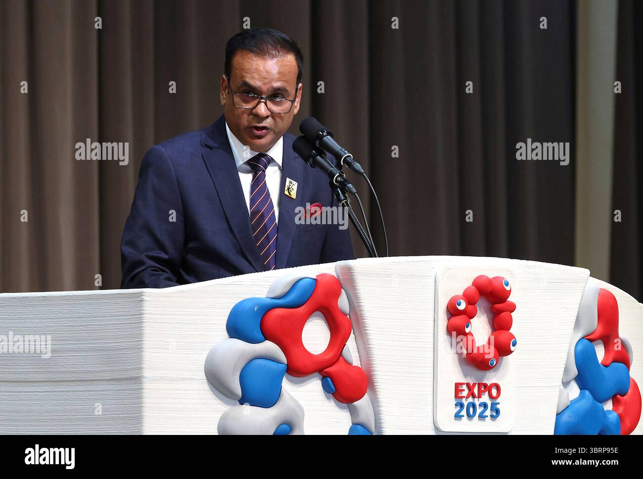 Mauritius' Minister of Foreign Affairs, Regional Integration and ...