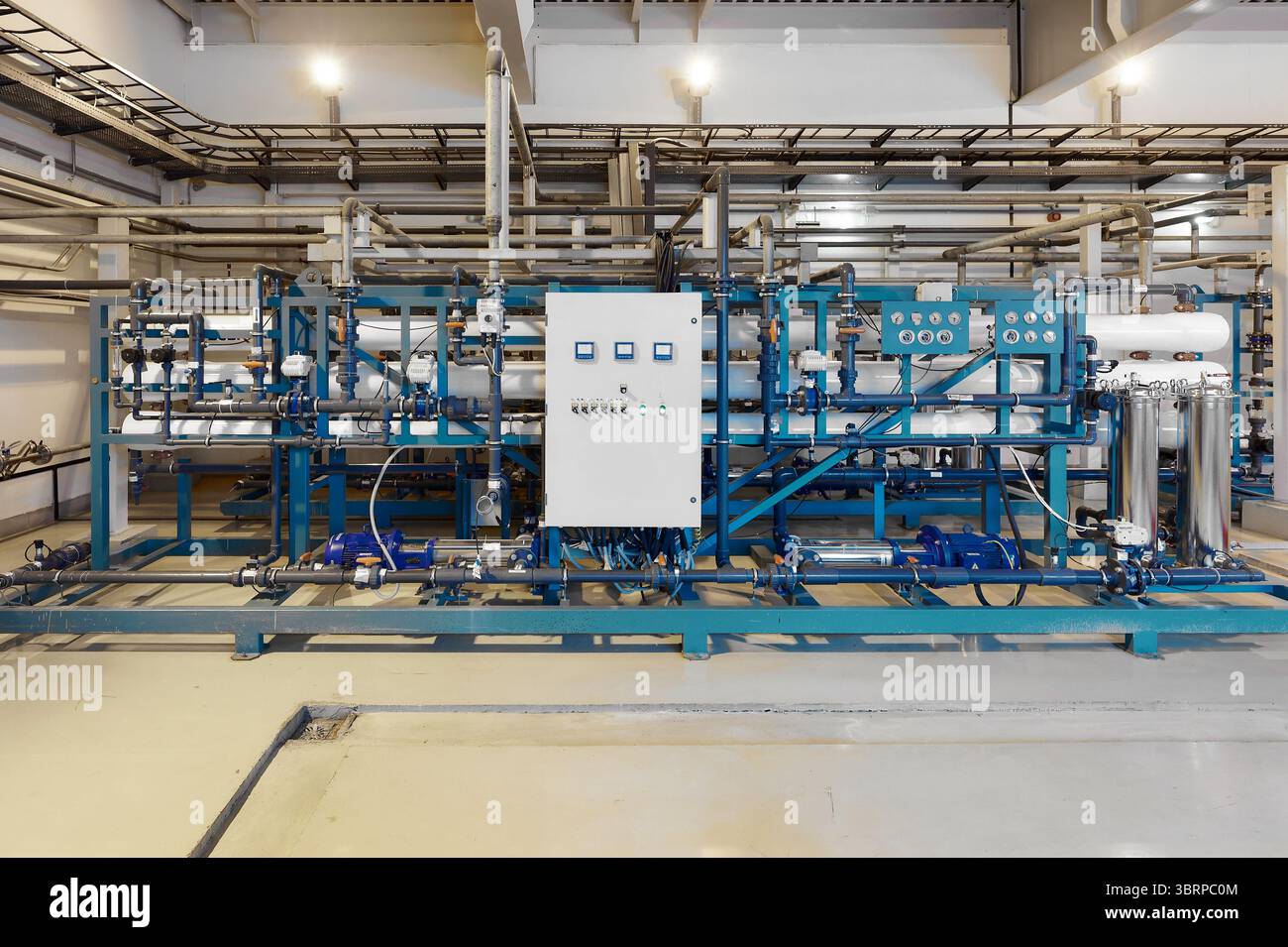 Modern filtration methods hi-res stock photography and images - Alamy