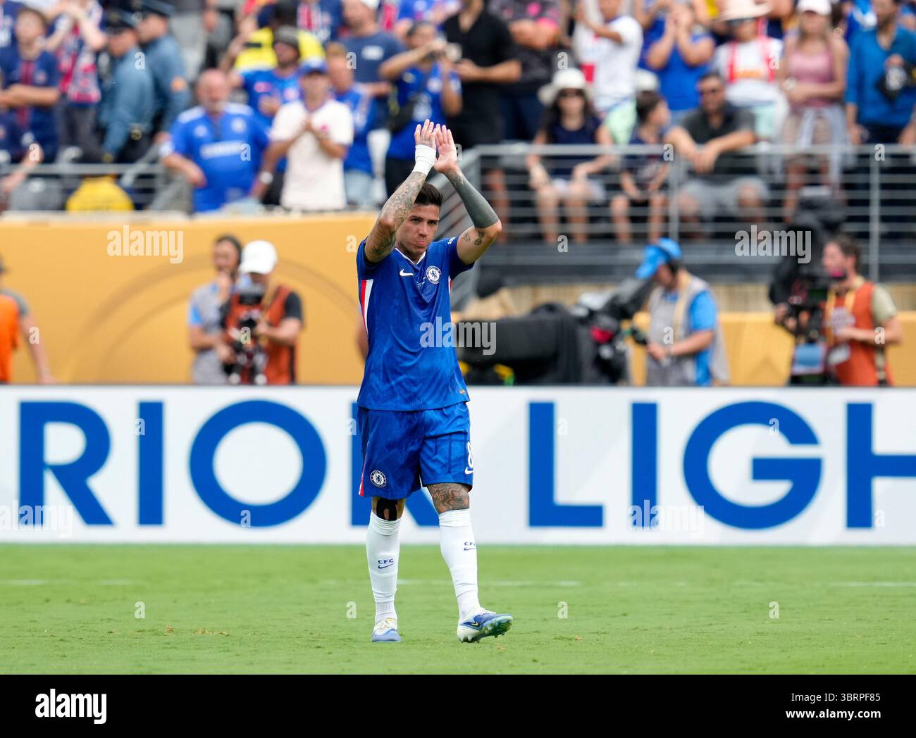 Enzo Fernandez (Chelsea FC, #8) USA, Chelsea FC vs Paris Saint-Germain ...