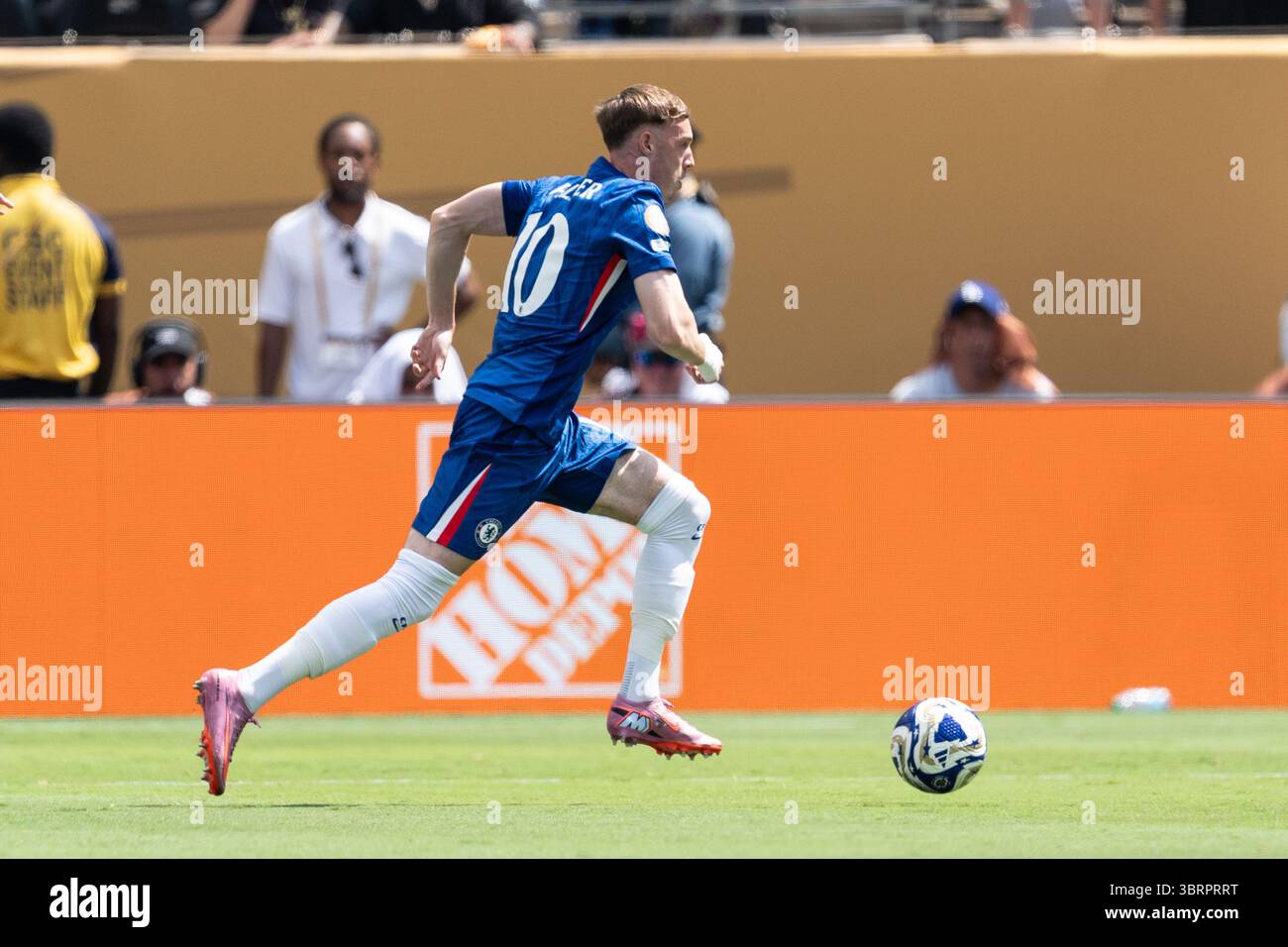 Cole Palmer (10) of Chelsea FC controls the ball during FIFA Club World Cup 2025: Chelsea FC vs ...