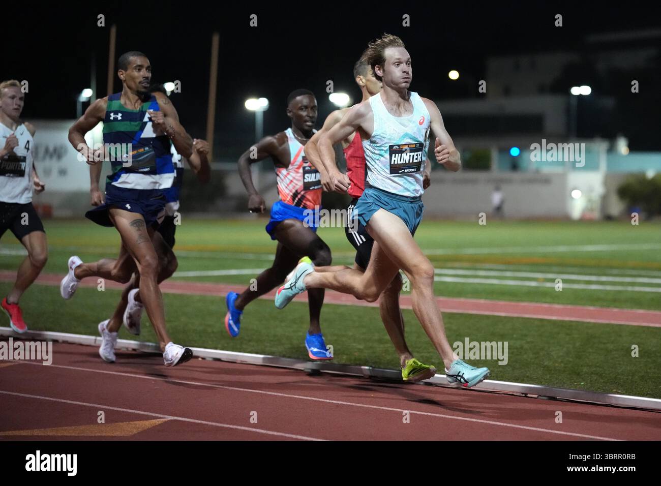 Drew Hunter (USA) wins the 1,500m in 3:33.41 during the Sound Running ...