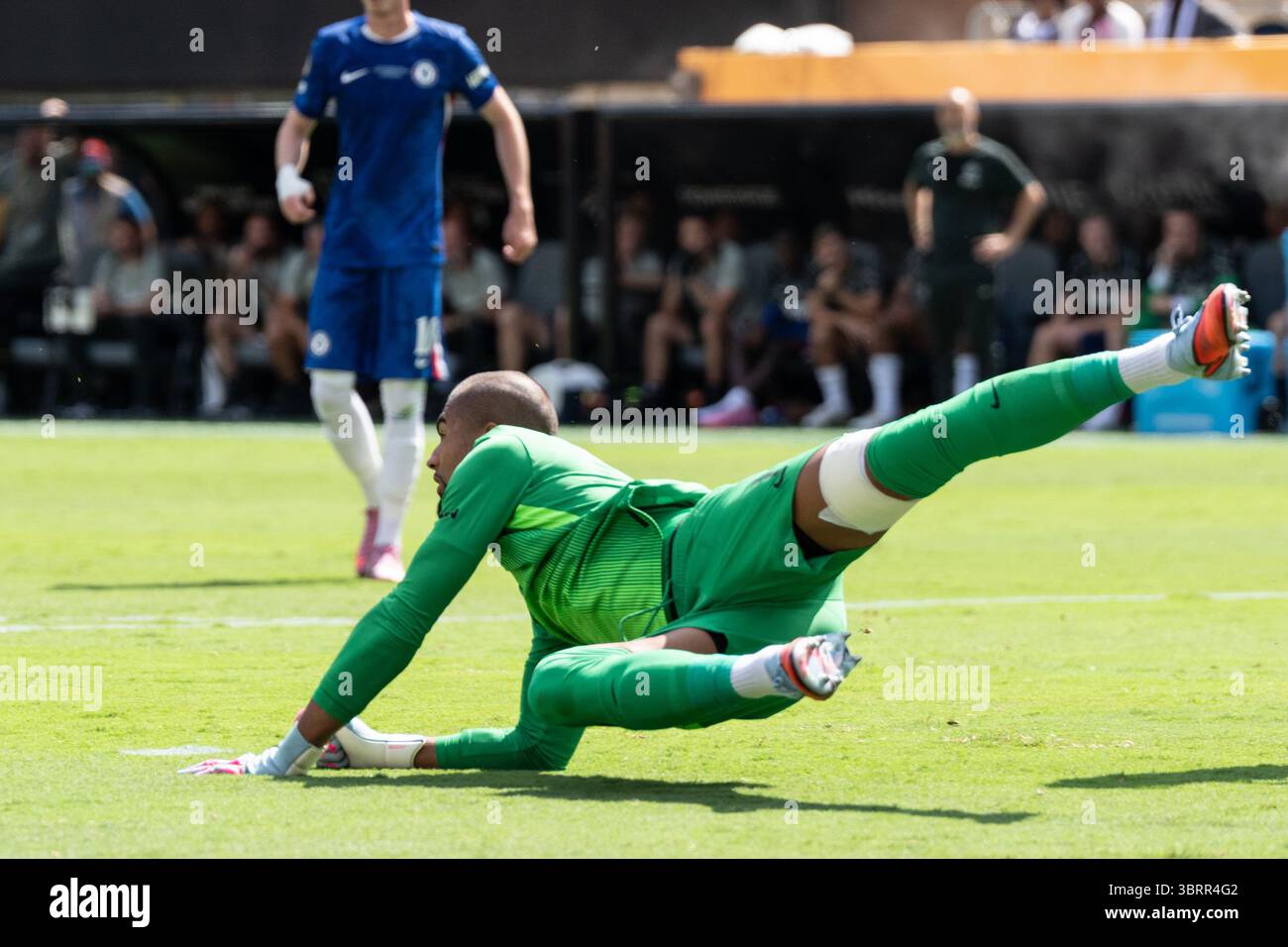 East Rutherford, USA. 22nd June, 2025. Goalkeeper Robert Sanchez (1) of ...