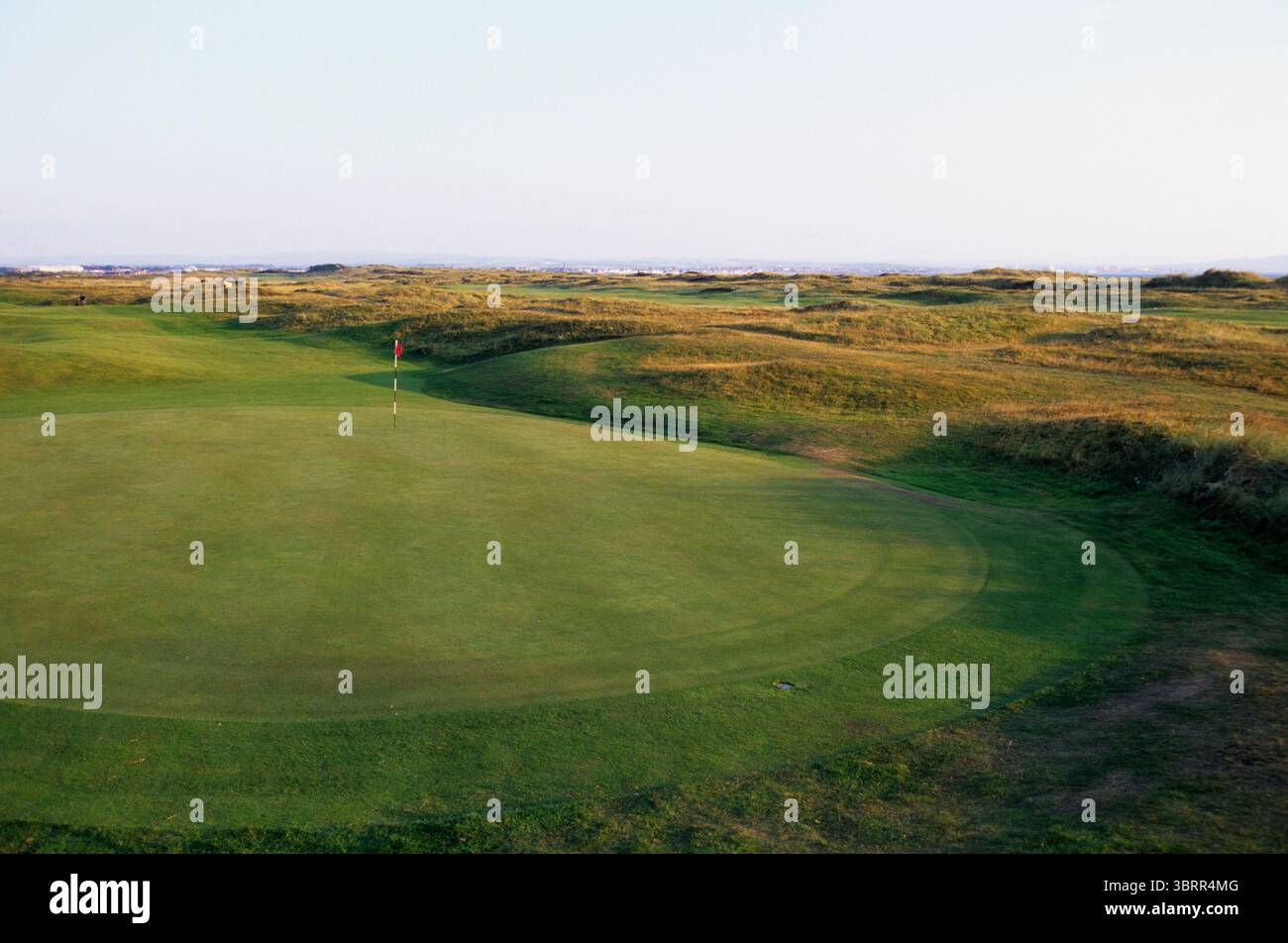 970515/Royal Troon GC/Photo Mark Newcombe 15th green viewed from behind ...