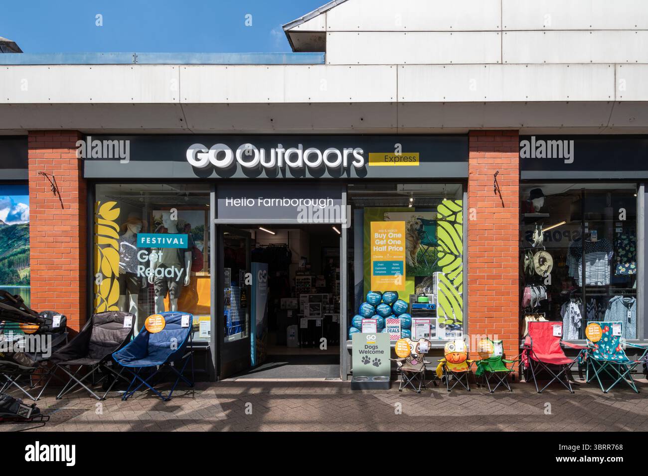 Former millets shop hi-res stock photography and images - Alamy