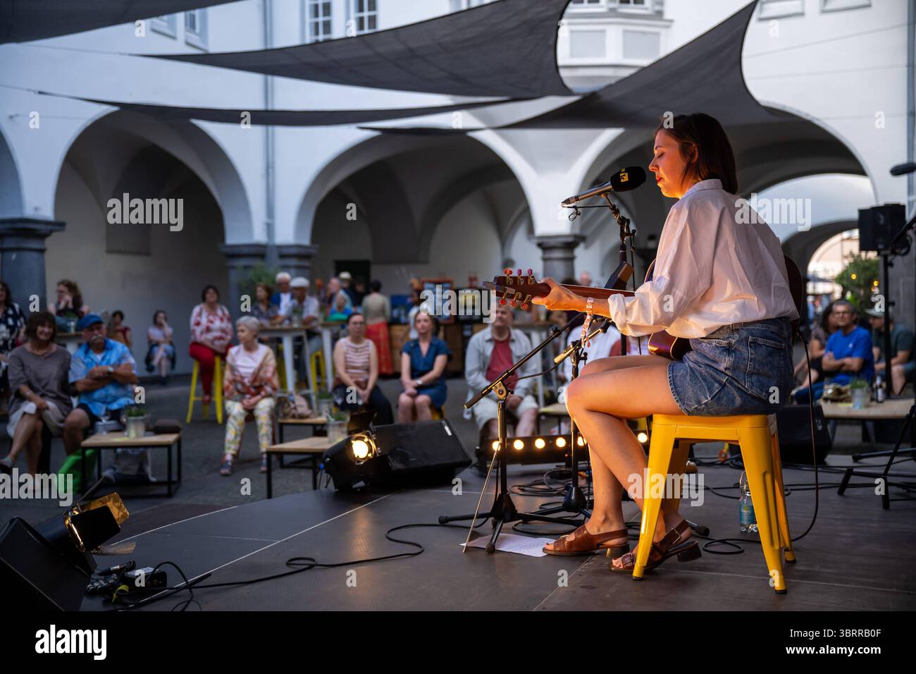 Das Altstadtfest am Freitag 12.07.2025 in Saarbrücken. Im Bild ...