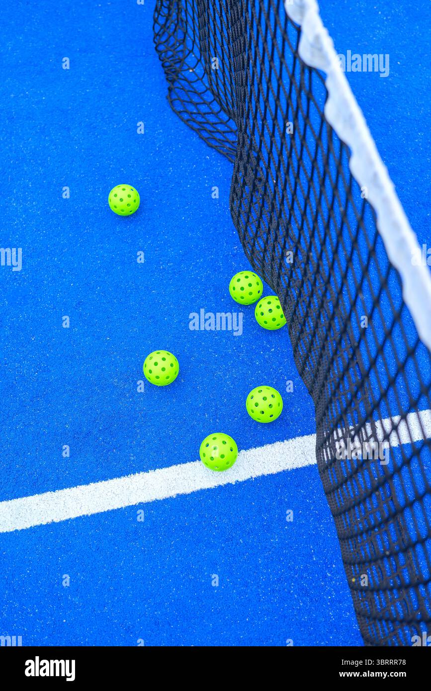 Tennis court lines overhead texture hi-res stock photography and images ...