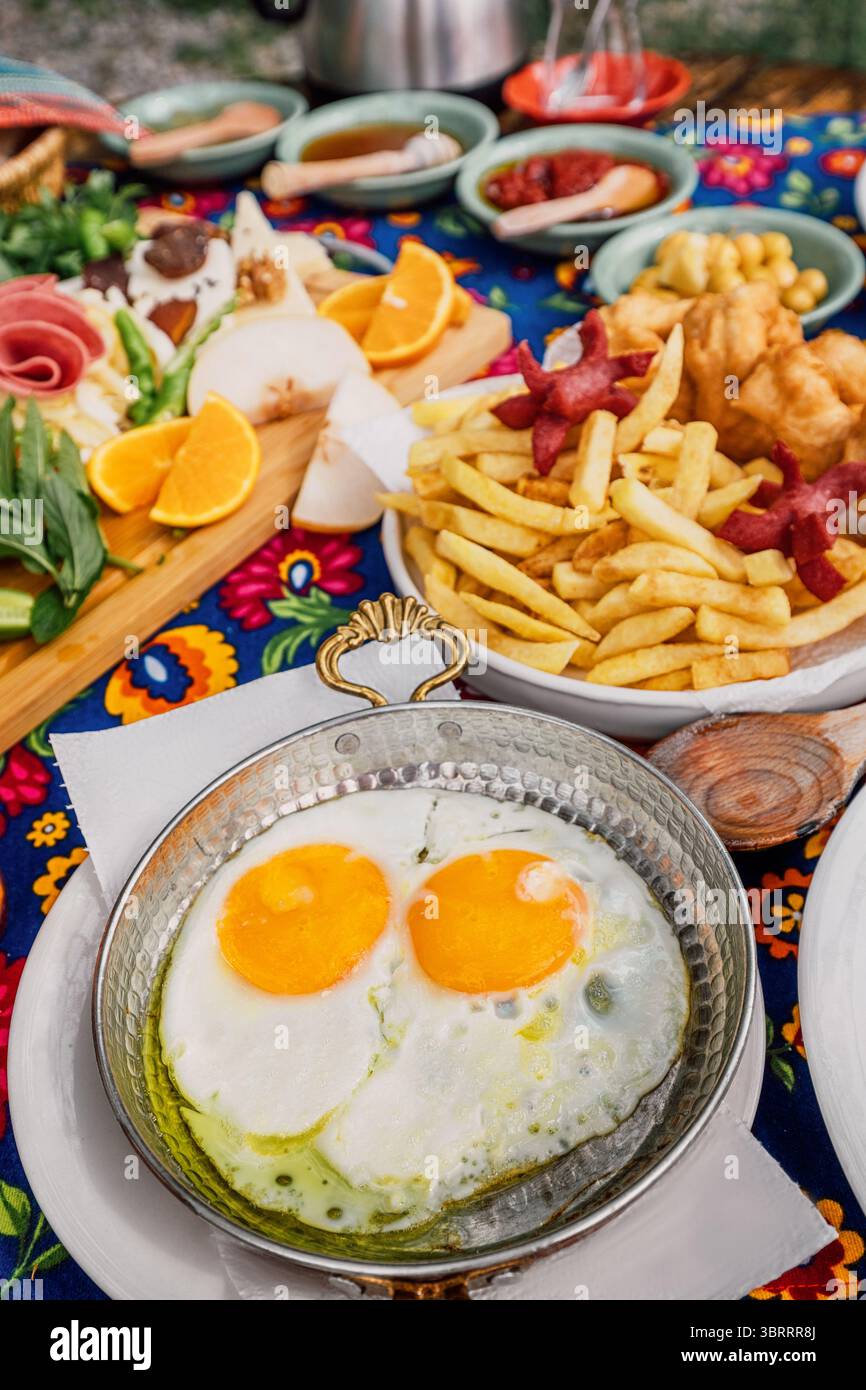 Turkish breakfast spread featuring eggs hi-res stock photography and ...