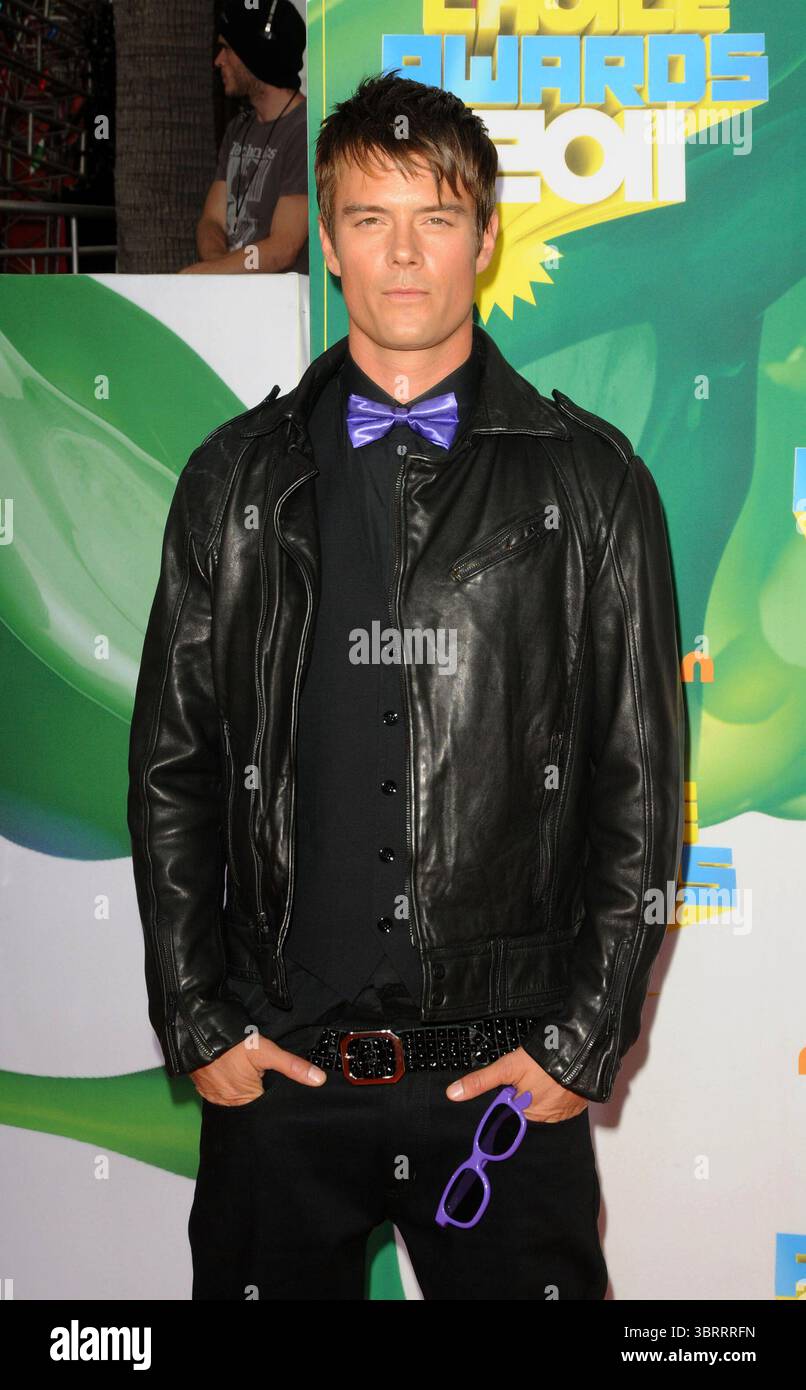 Josh Duhamel at the Nickelodeon Kids Choice Awards in Los Angeles - 02 ...