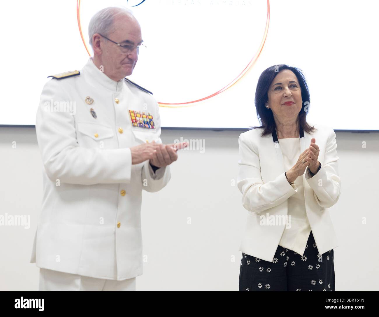 The Chief of the Defense Chief of Staff, Teodoro López Calderón, and the Minister of Defense ...