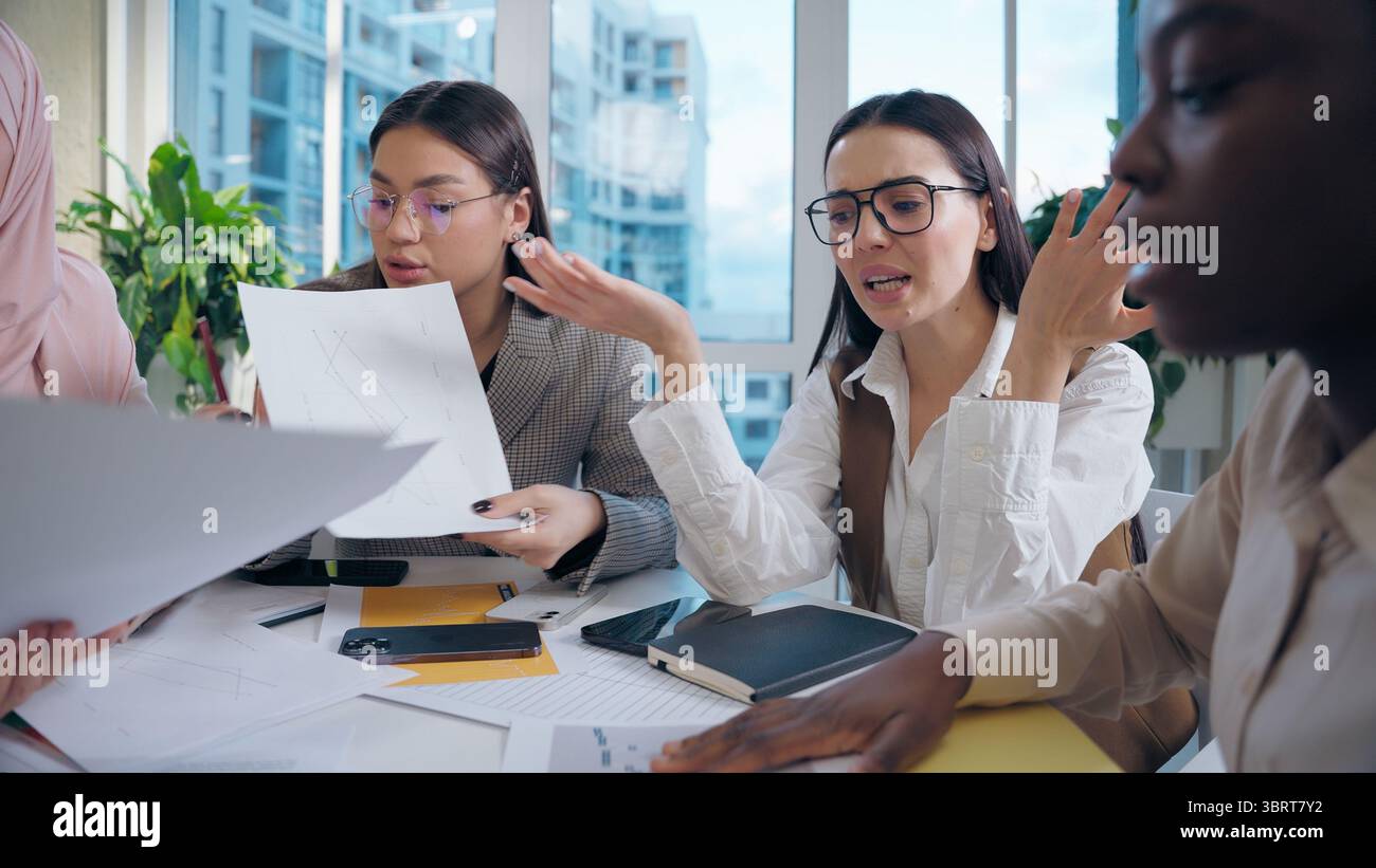 Group of angry people talking hi-res stock photography and images - Alamy
