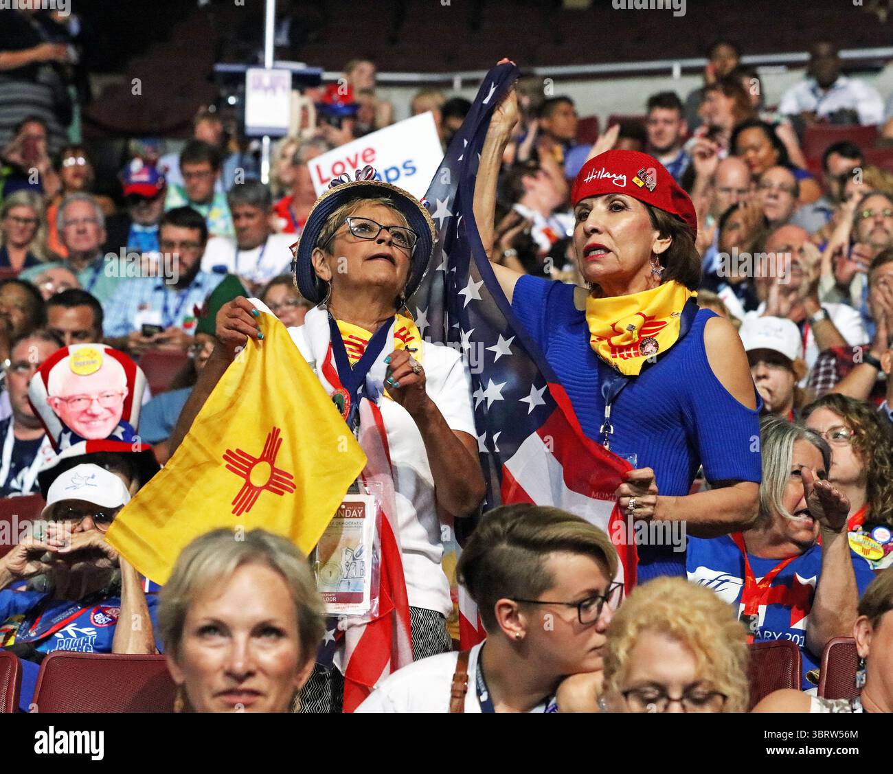 State delegates signs convention 2016 hi-res stock photography and ...