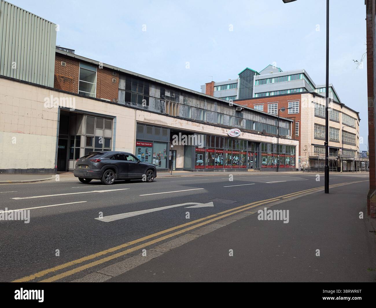 Sheffields cultural landscape smartphone stock photos and images - Alamy