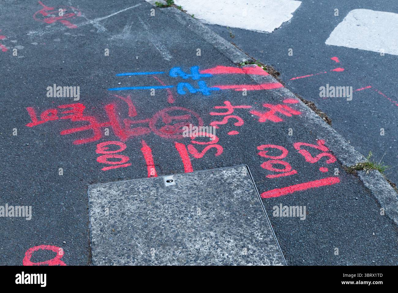 Underground utility markings on hi-res stock photography and images - Alamy