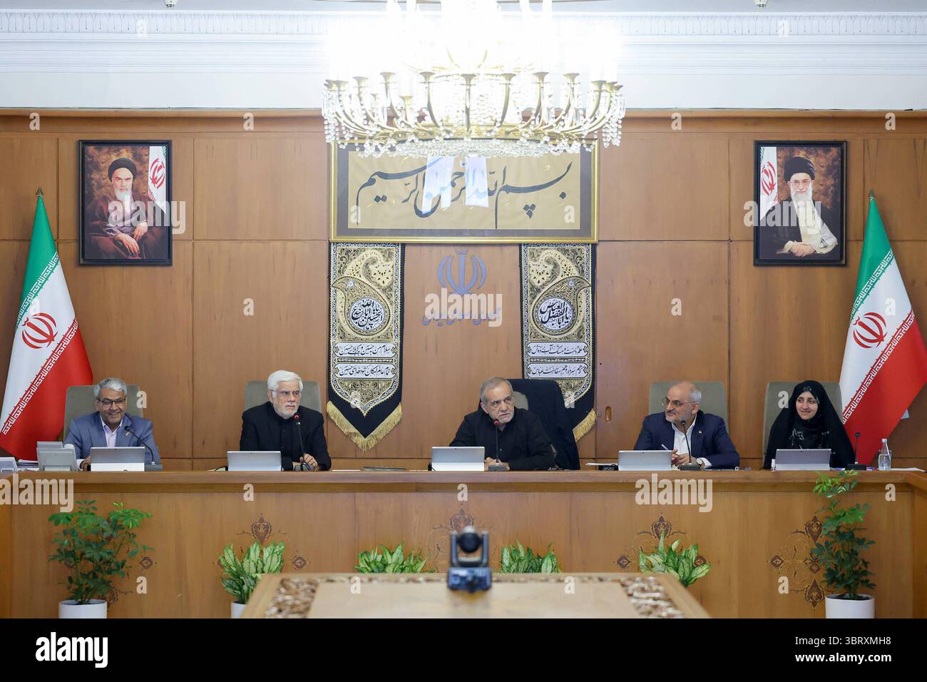 Iranian President Masoud Pezeshkian chairs a meeting of the Iranian ...