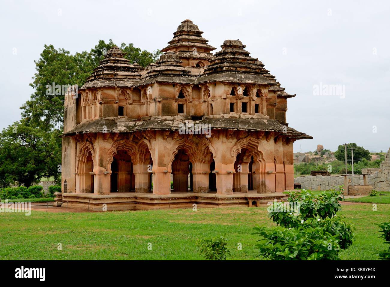 The Lotus Mahal (Palace), also known as the Chitragani Mahal and Kamal ...