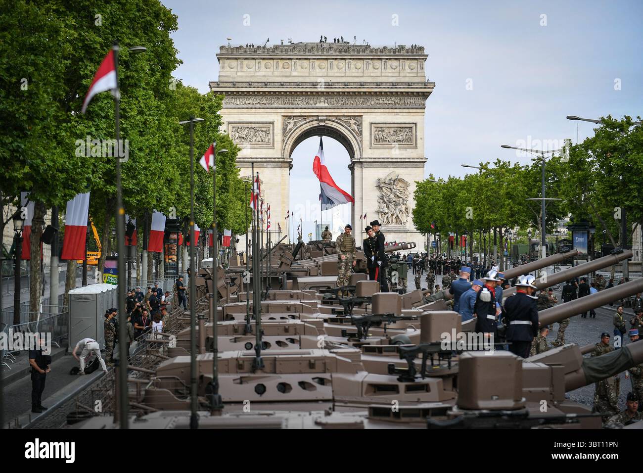 French military units prepare themselves for the Bastille Day military ...