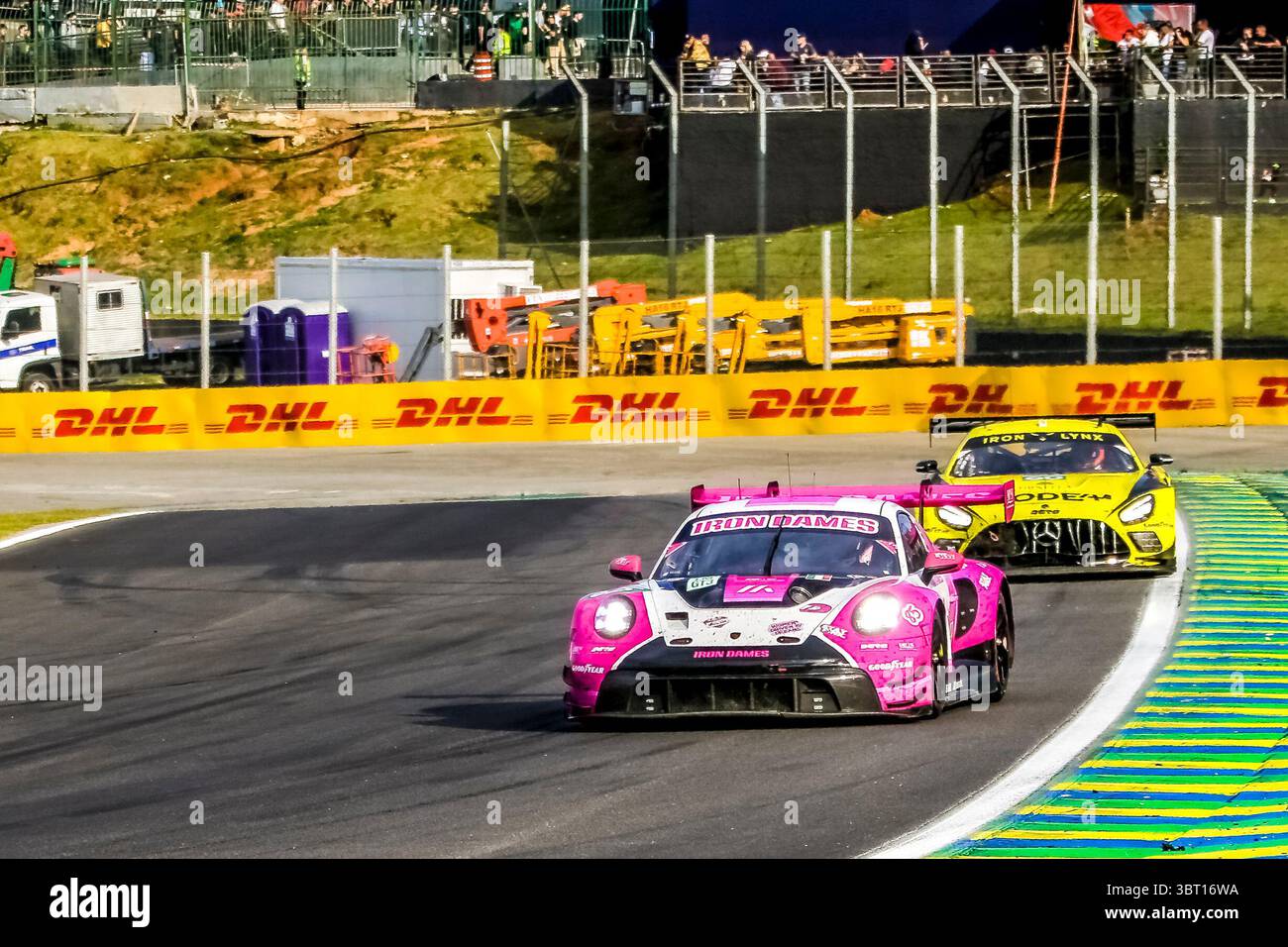 Celia MARTIN (FRA) - Rahel FREY (SUI) - Michelle GATTING (DEN) | Iron ...