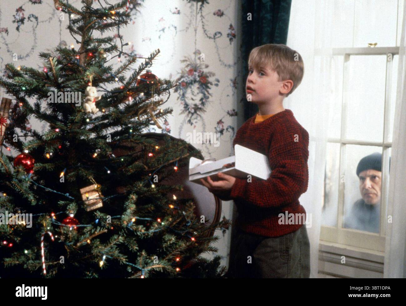 Home Alone is a 1990 American comedy film written and produced by John ...