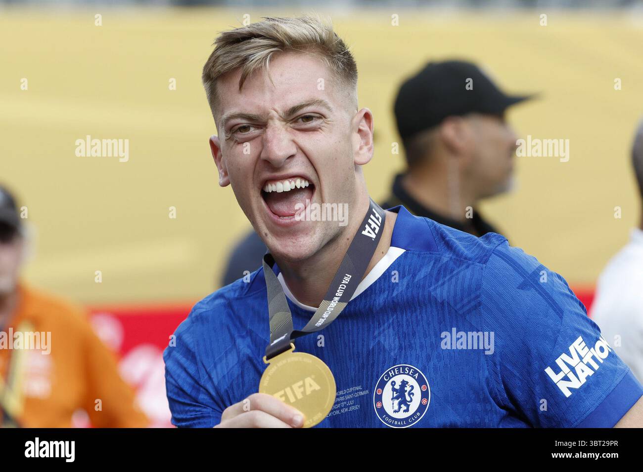Liam delap chelsea celebrates hi-res stock photography and images - Alamy