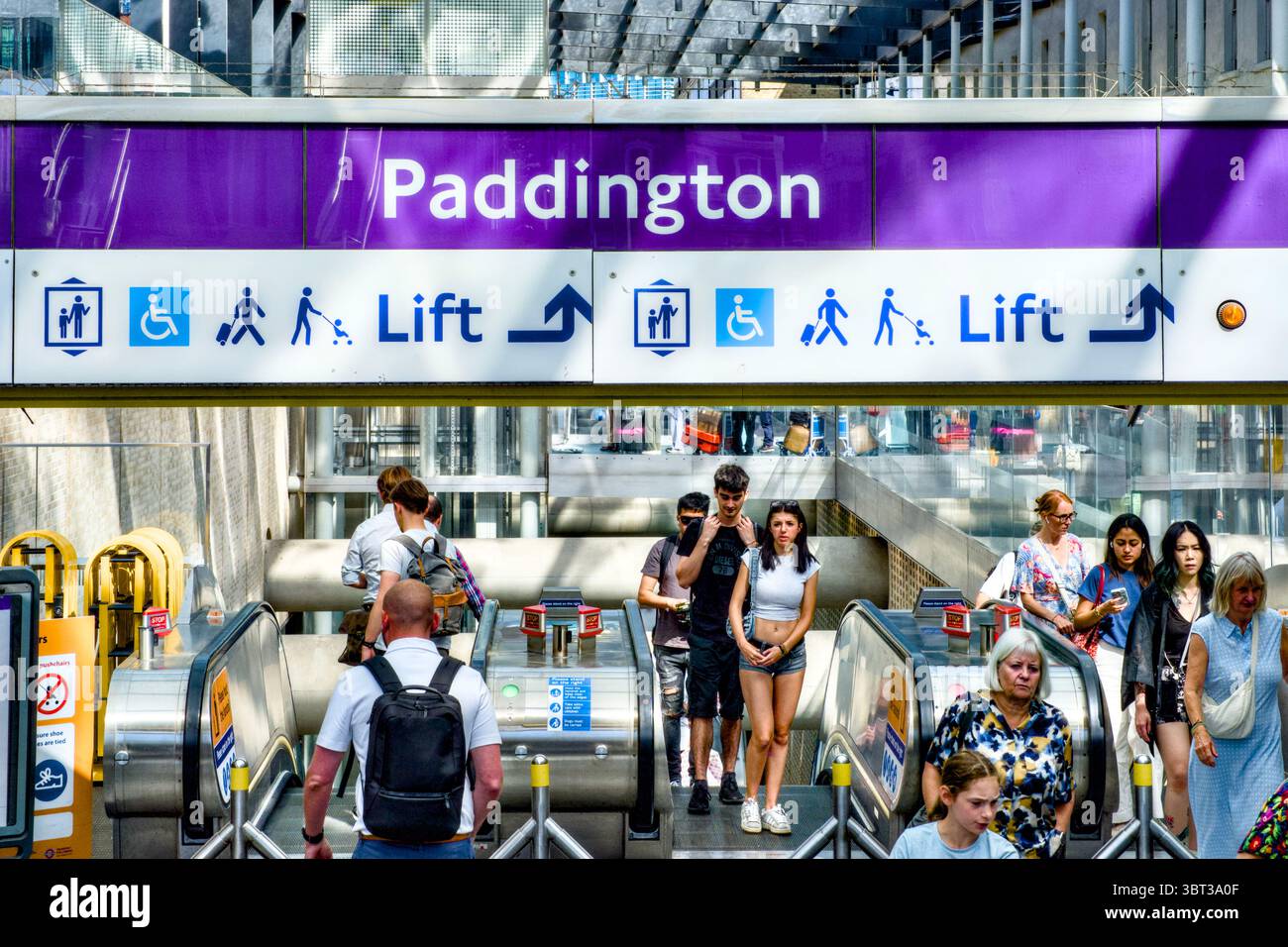 Elizabeth Line, Paddington Station Entrance, City Of Westminster ...