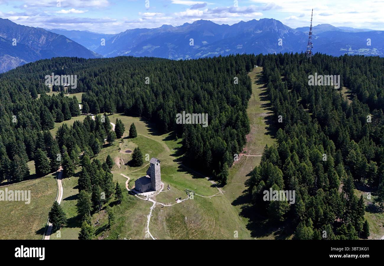 Hier der Blick auf dem Vigiljoch, hoch über Lana nahe der Kurstadt ...