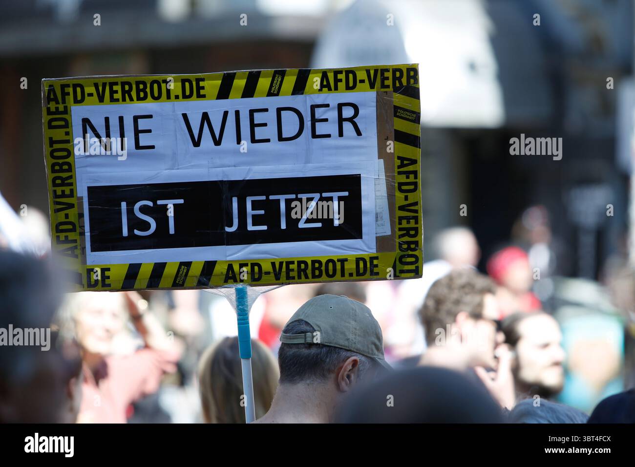 "Hamburg, Germany - 05 11 2025" Demonstration against right-wing ...