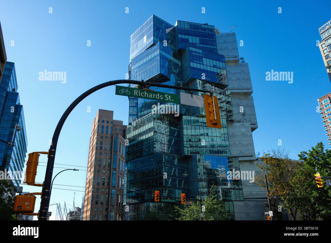 The Deloitte Summit building, from the corner of Richards & West ...