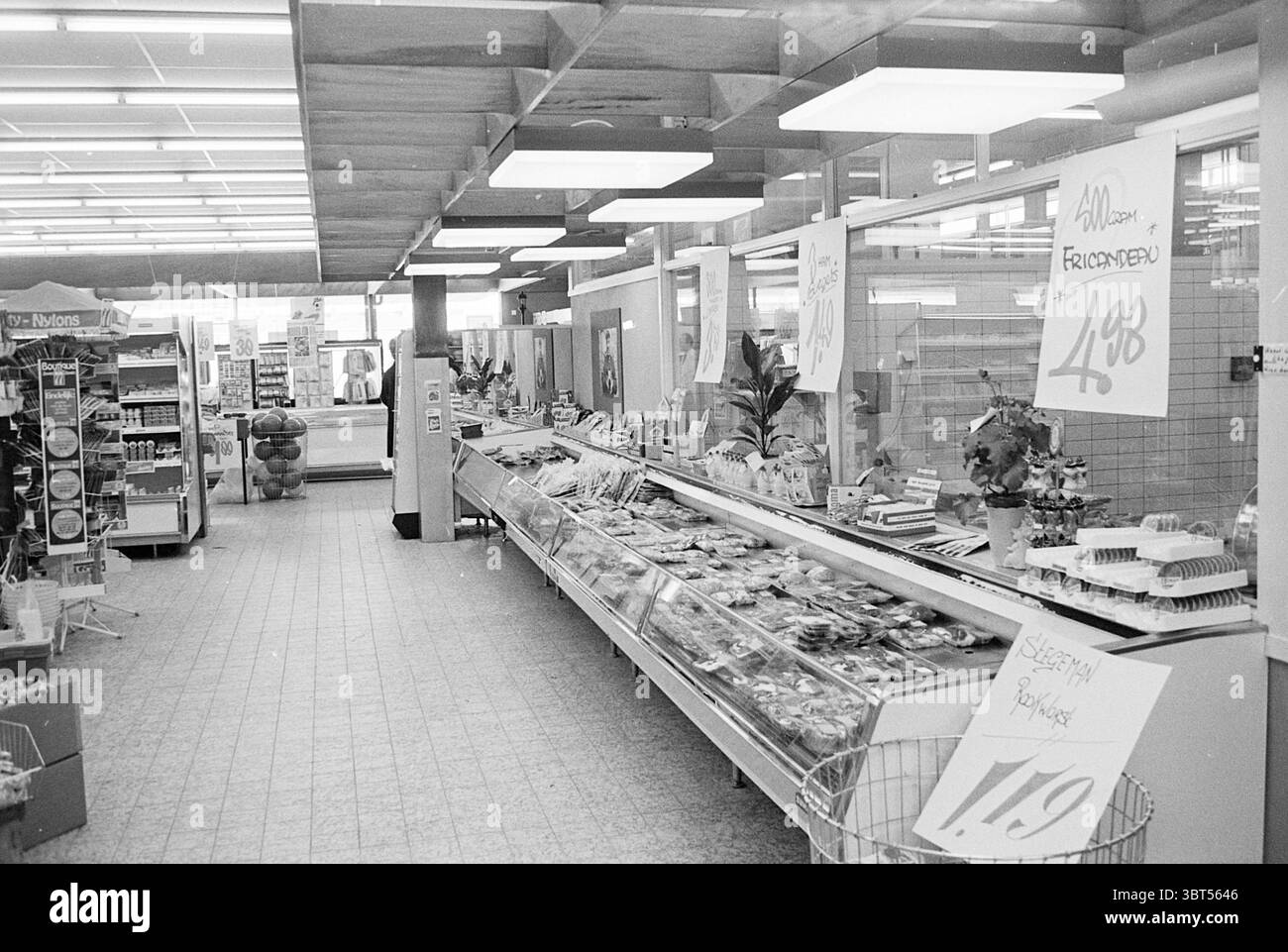 Long display case stretches across hi-res stock photography and images ...